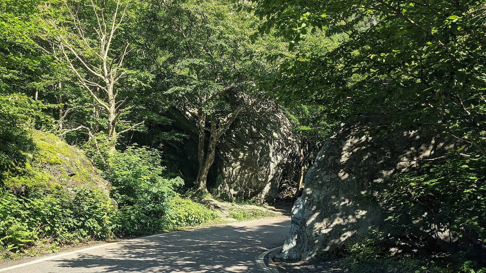 Things to Do at Smugglers’ Notch, Vermont: Hiking, History, and Route ...